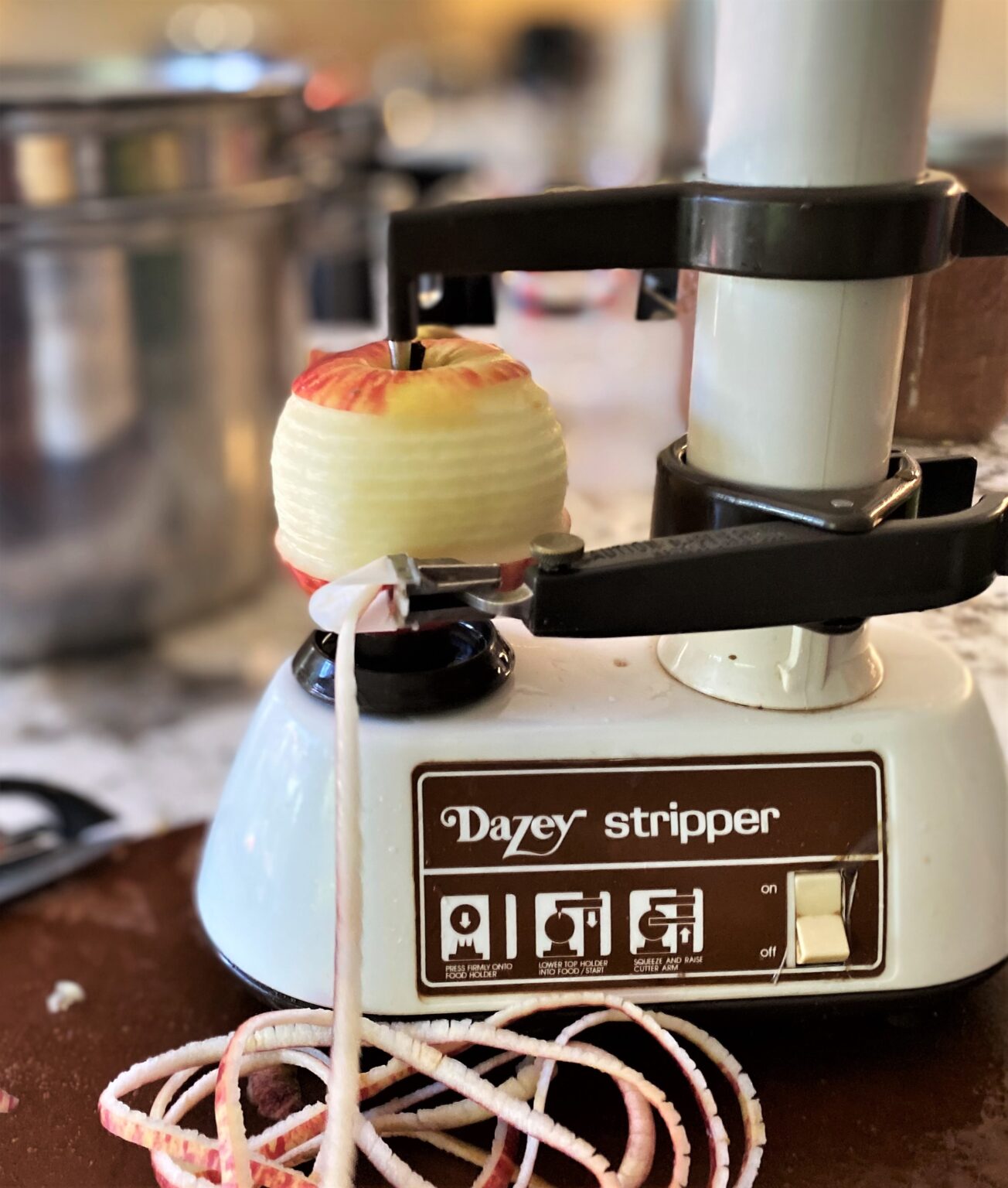 5-ingredient Homemade Applesauce - The Art of Food and Wine