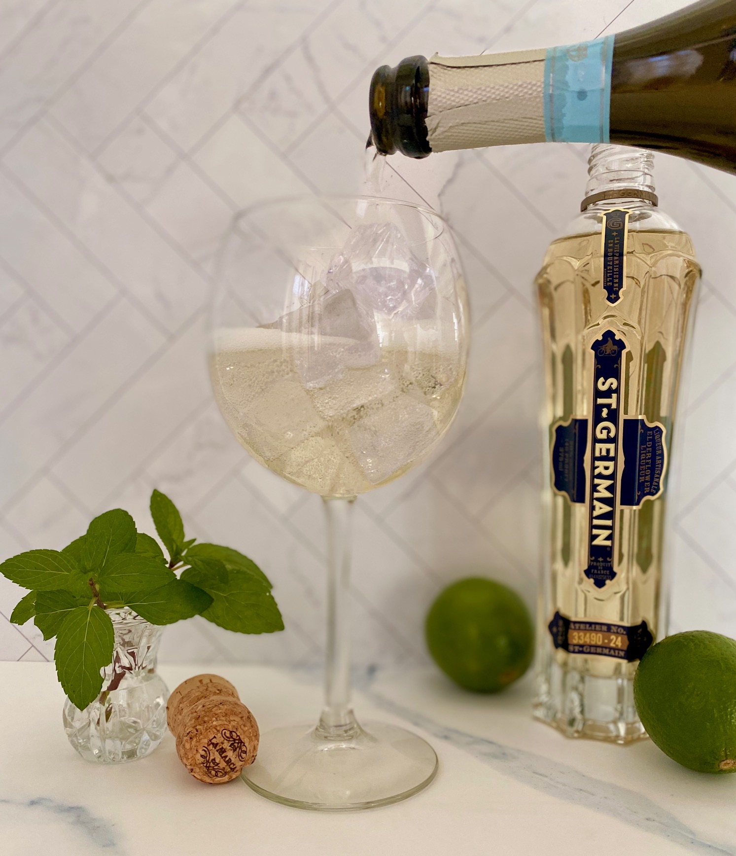 Hugo Spritz Cocktail - The Art of Food and Wine