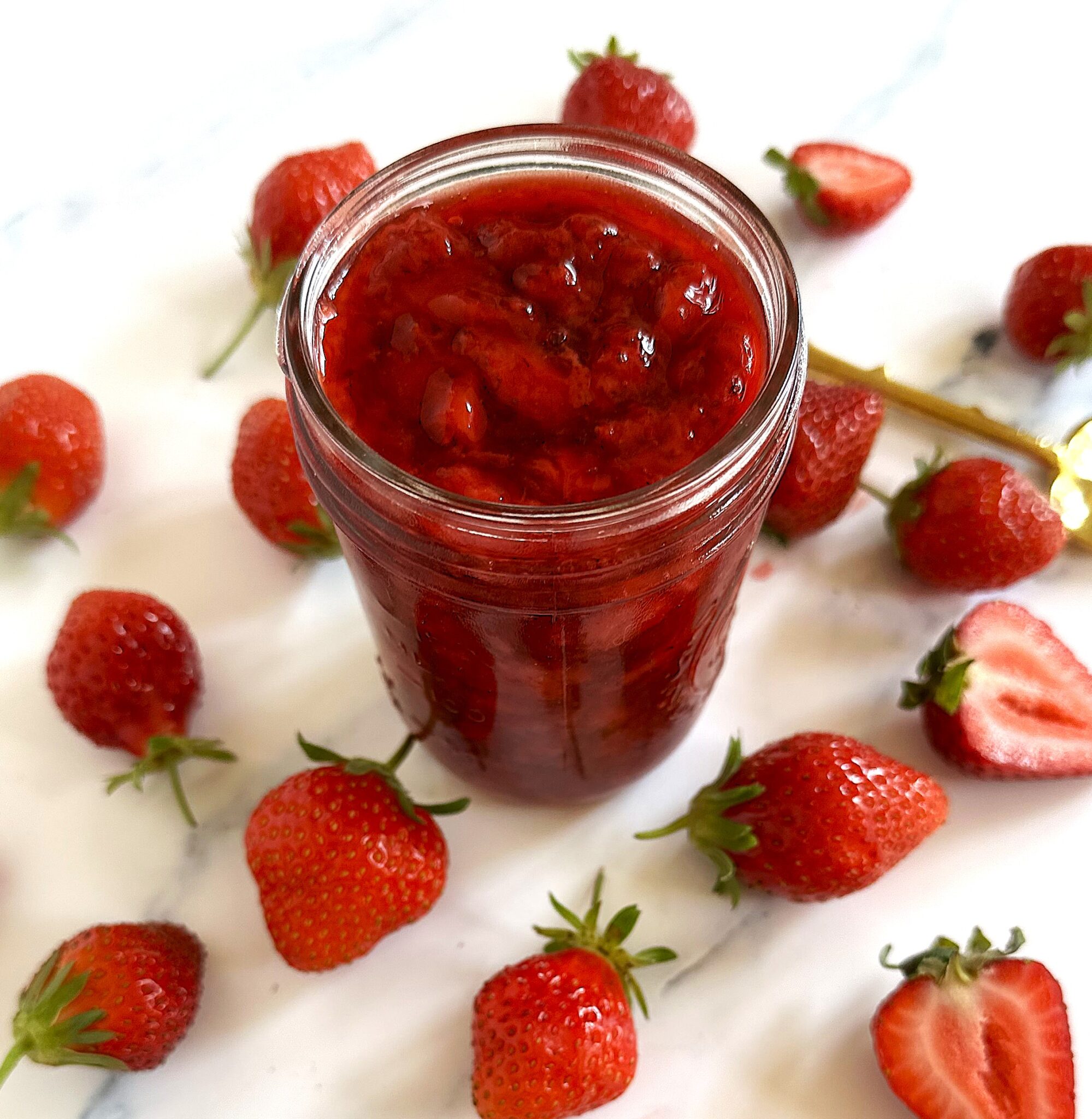 Strawberry Sauce Recipe - The Art of Food and Wine
