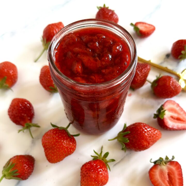 Strawberry Sauce Recipe - The Art of Food and Wine